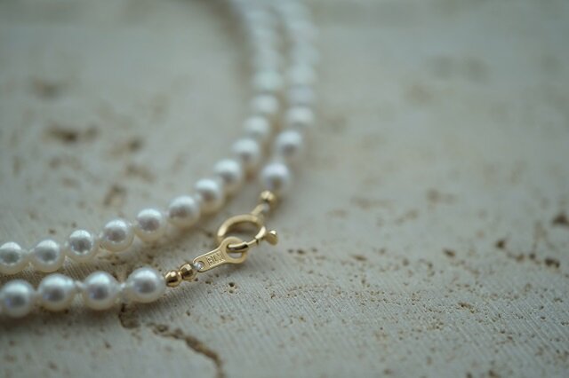【U for you】18K ベビーパールプリンセスネックレス | iichi 日々の暮らしを心地よくするハンドメイドやアンティークのマーケットプレイス