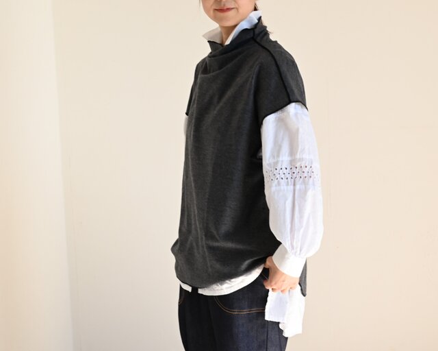 サクッとレイヤードでサマになるニットベスト【NEW】 | iichi 日々の暮らしを心地よくするハンドメイドやアンティークのマーケットプレイス