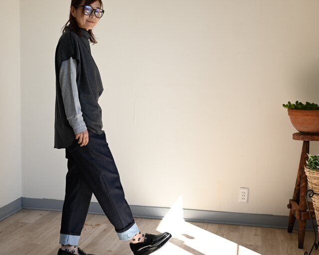 サクッとレイヤードでサマになるニットベスト【NEW】 | iichi 日々の暮らしを心地よくするハンドメイドやアンティークのマーケットプレイス