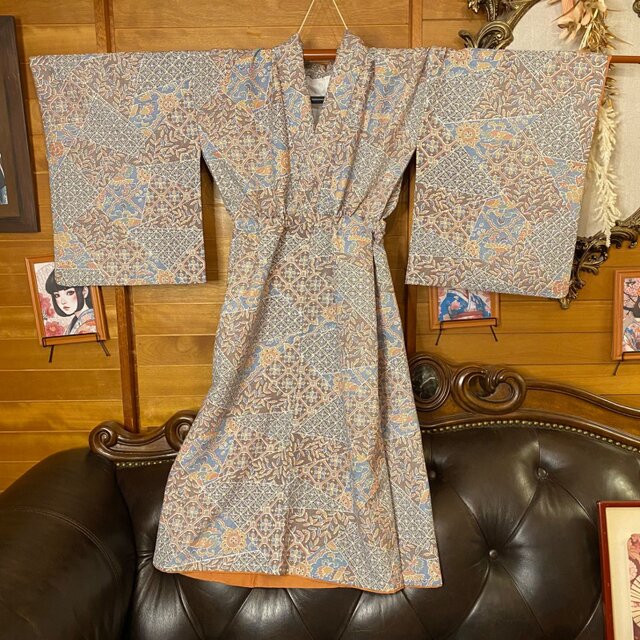 着物リメイク ワンピース ドレス 洗える 化繊 名古屋帯サッシュベルト 和洋折衷 レトロ 古着 静謐な美が宿る KW-857 | iichi 日々の暮らしを心地よくするハンドメイドや ...