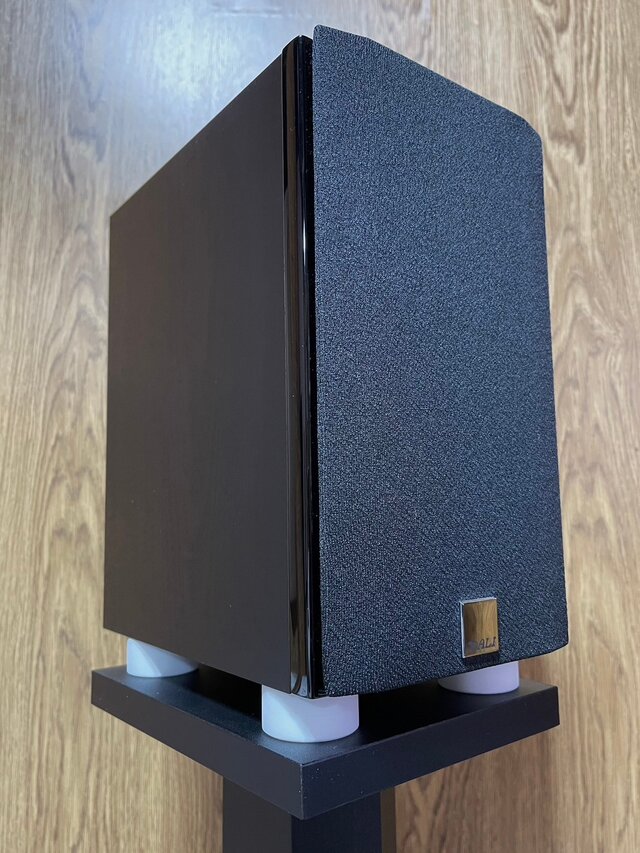 インシュレーター 円柱型 直径3.5cm ホワイト 1セット8個入り | iichi 日々の暮らしを心地よくするハンドメイドやアンティークのマーケットプレイス