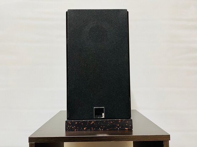 オーディオボード 22cm × 16.2cm × 2.4cm 黒地 茶粒柄 1枚 | iichi 日々の暮らしを心地よくするハンドメイドやアンティークのマーケットプレイス