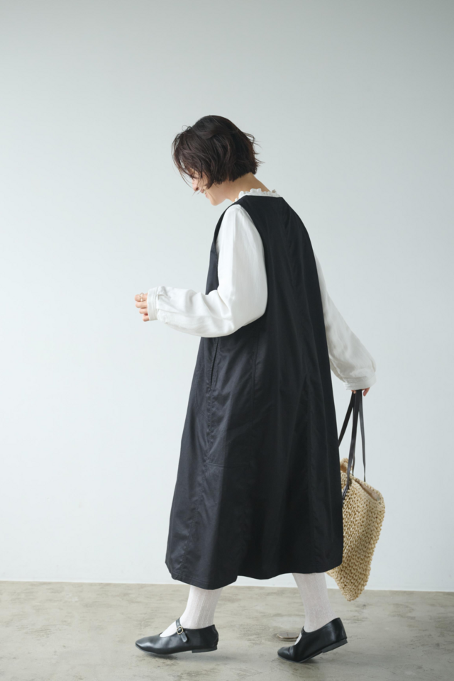 シンプルだから着まわしやすいジャパースカート ワンピース ブラック 250211-1 | iichi 日々の暮らしを心地よくするハンドメイドやアンティークのマーケットプレイス