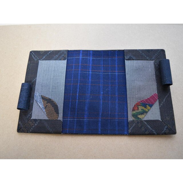 ★猫デザイン★ほぼ日手帳オリジナル（A6)用カバー(大島紬) to011zn | iichi 日々の暮らしを心地よくするハンドメイドやアンティークのマーケットプレイス