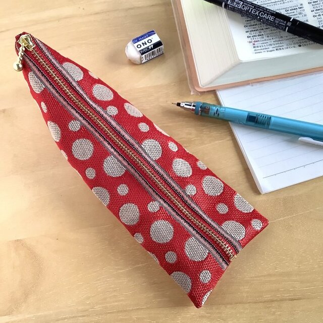 【水玉】畳縁 ぺたんこ ミニポーチ 小銭入れ カードケース ドット 赤 ベージュ | iichi 日々の暮らしを心地よくするハンドメイドやアンティークのマーケットプレイス