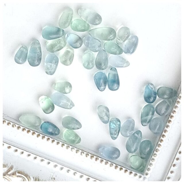 ∴天然石ビーズ∵アジサイの雫 mix 10個 | iichi 日々の暮らしを心地よくするハンドメイドやアンティークのマーケットプレイス