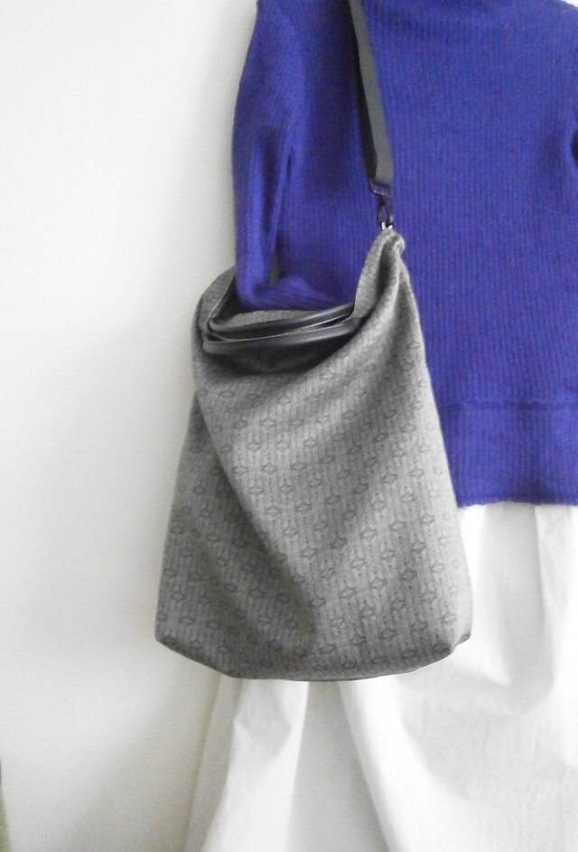 RayonCotton 大きめBag+pouch | iichi 日々の暮らしを心地よくするハンドメイドやアンティークのマーケットプレイス