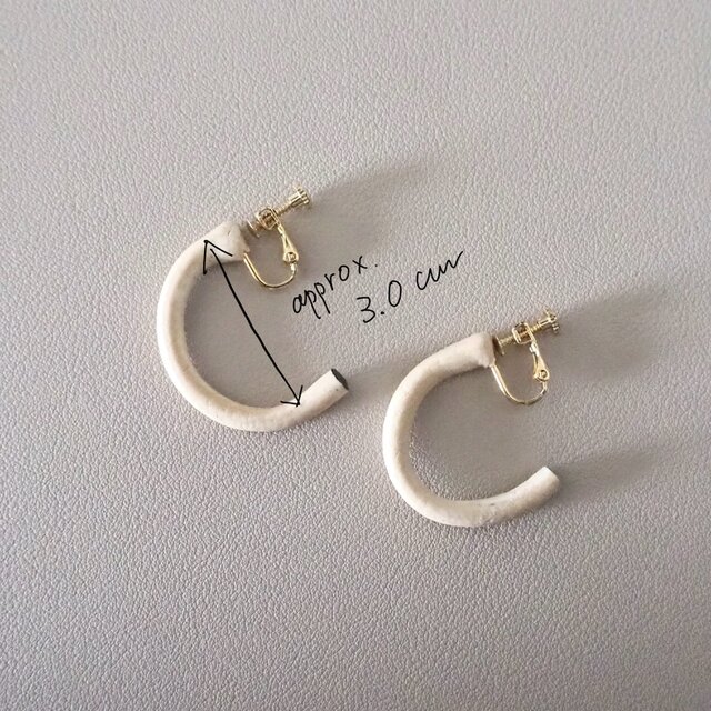 スノマルイヤリングD | iichi 日々の暮らしを心地よくするハンドメイドやアンティークのマーケットプレイス