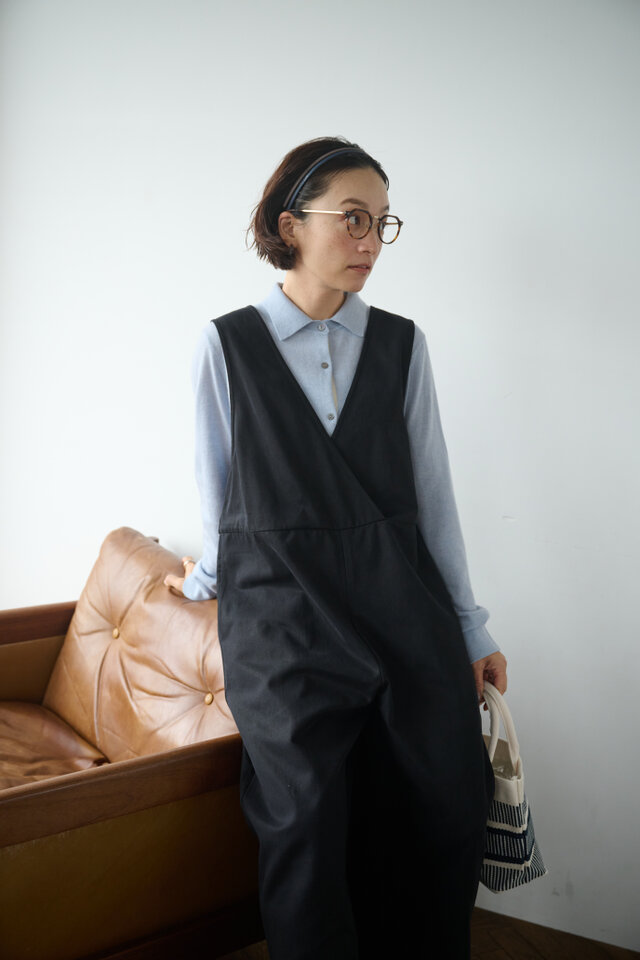 合わせるトップスで印象変化も楽しめるトレンドのサロペット 250214-1 | iichi 日々の暮らしを心地よくするハンドメイドやアンティークのマーケットプレイス