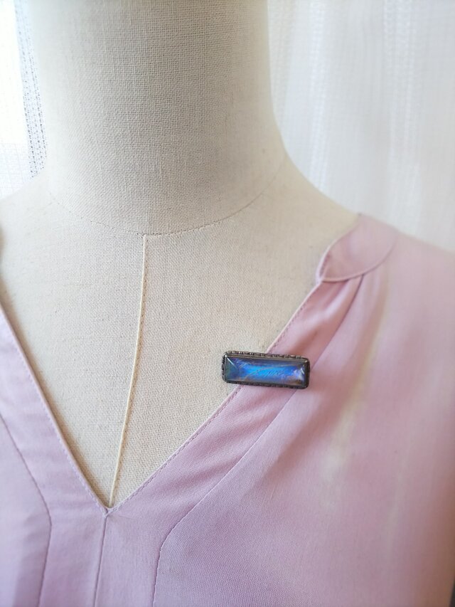 アンティーク モルフォ蝶のブローチ（SILVER製）約33×12㎜ | iichi 日々の暮らしを心地よくするハンドメイドやアンティークのマーケットプレイス