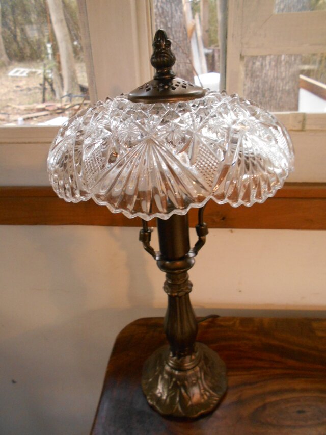 レトロランプ 12-26 | iichi 日々の暮らしを心地よくするハンドメイドやアンティークのマーケットプレイス