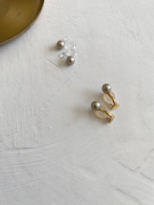 日本製SVソフトタッチクリップジュエリーイヤリング クリスタルパール6mm | iichi 日々の暮らしを心地よくするハンドメイドやアンティークのマーケットプレイス