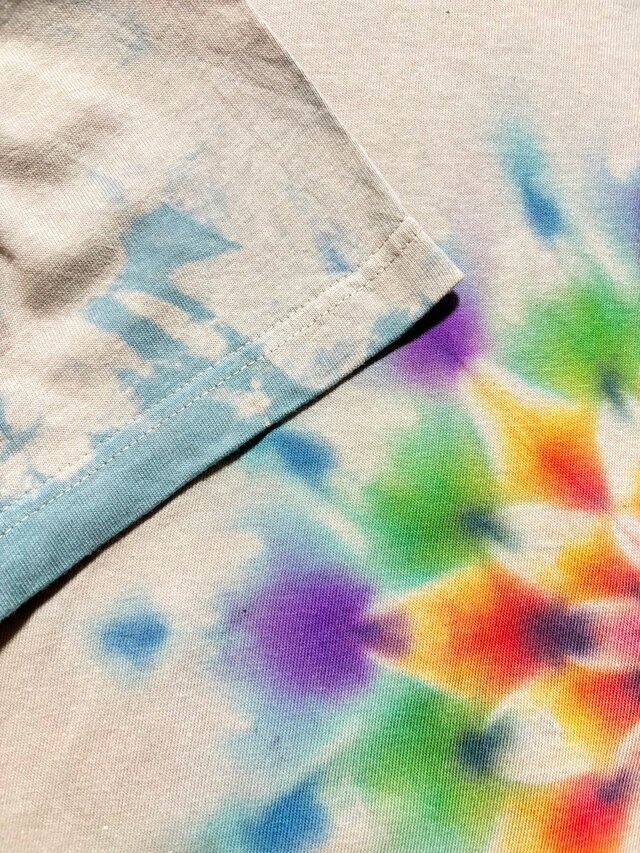 タイダイ Tシャツ Mサイズ 曼荼羅 ベージュ×ブルー ムラ染め Hippies Dye HD23-56 | iichi 日々の暮らしを心地よくするハンドメイドやアンティークのマーケットプレイス