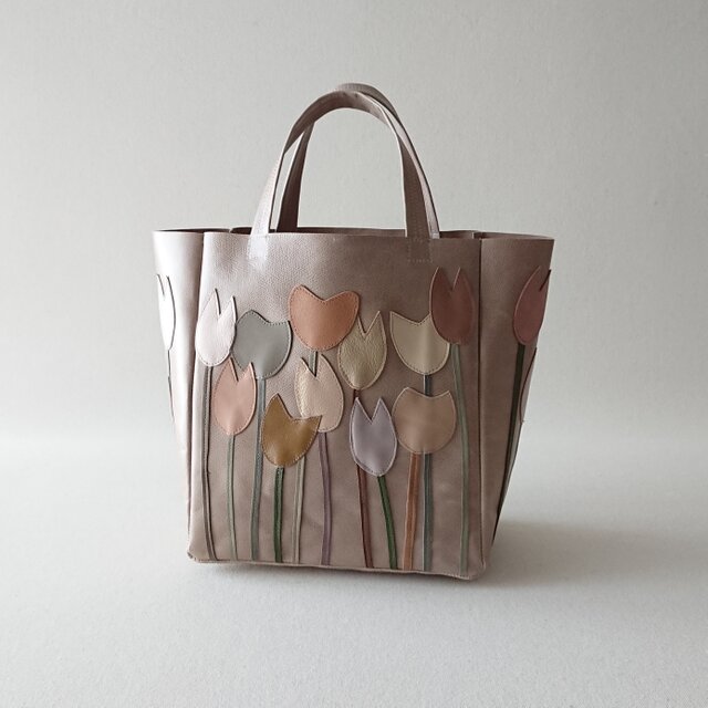 tulip leather 3way tote [ beige / small ] | iichi 日々の暮らしを心地よくするハンドメイドやアンティークのマーケットプレイス