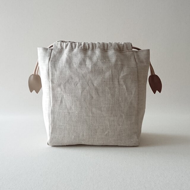 tulip leather 3way tote [ beige / small ] | iichi 日々の暮らしを心地よくするハンドメイドやアンティークのマーケットプレイス