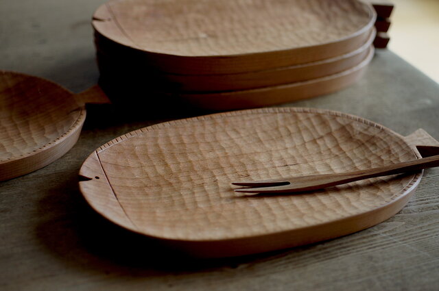 魚長皿 [Φ150×240 /C ] | iichi 日々の暮らしを心地よくするハンドメイドやアンティークのマーケットプレイス