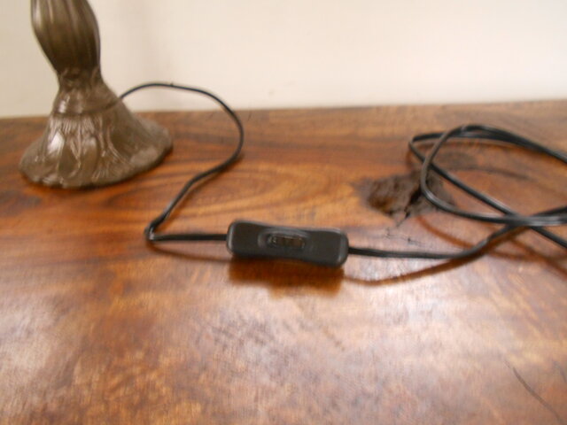 レトロランプ 09-01 | iichi 日々の暮らしを心地よくするハンドメイドやアンティークのマーケットプレイス