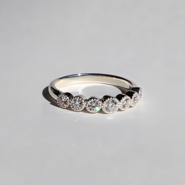 Seven Stone Milled Ring (m) / SV925 | iichi 日々の暮らしを心地よくするハンドメイドやアンティークのマーケットプレイス