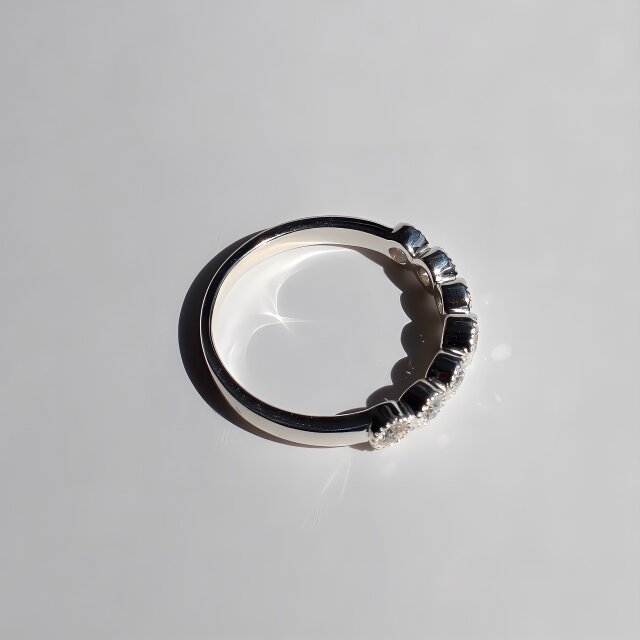 Seven Stone Milled Ring (m) / SV925 | iichi 日々の暮らしを心地よくするハンドメイドやアンティークのマーケットプレイス