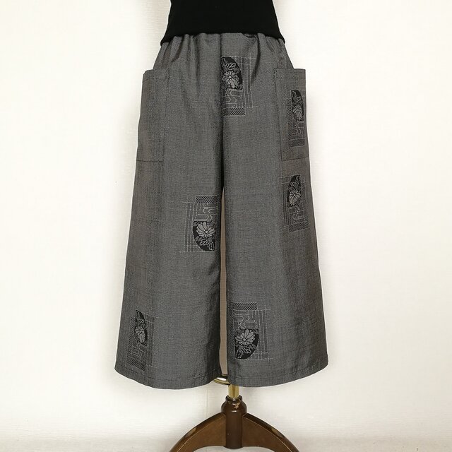 大島紬リメイク＊ガウチョパンツ | iichi 日々の暮らしを心地よくするハンドメイドやアンティークのマーケットプレイス