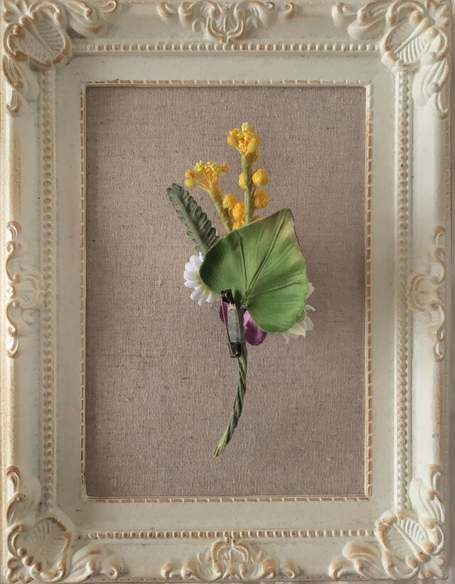 〈染め花〉小ぶりな花束コサージュO | iichi 日々の暮らしを心地よくするハンドメイドやアンティークのマーケットプレイス