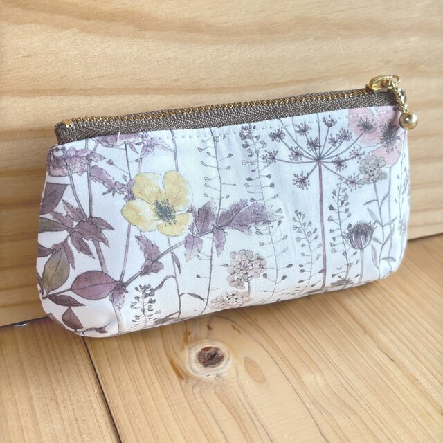 リバティ 角丸ポーチ Sサイズ＜Irma＞(イルマ)オランジェット | iichi 日々の暮らしを心地よくするハンドメイドやアンティークのマーケットプレイス