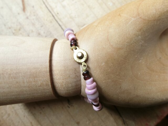 ＊古のブレス。@ベネチアのアフリカ渡りビーズ 樽型ミルフィオリ＋ピンクマサイ＋フランスのデッドストックビーズ | iichi 日々の暮らしを心地よくするハンドメイドやアンティークのマーケットプレイス