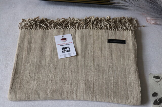 100%蓮ストール | iichi 日々の暮らしを心地よくするハンドメイドやアンティークのマーケットプレイス