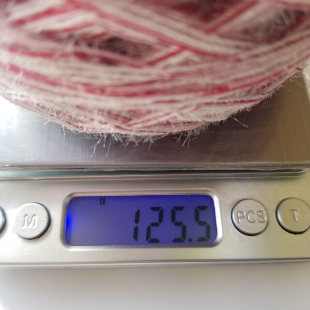 たっぷり120g 引き揃え糸 5番 | iichi 日々の暮らしを心地よくするハンドメイドやアンティークのマーケットプレイス