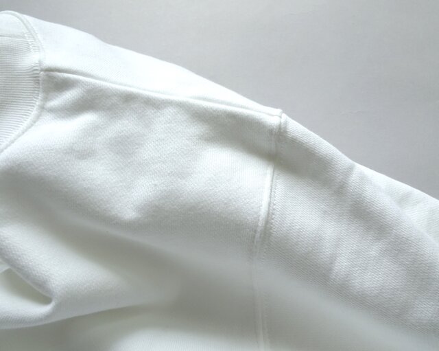 2サイズ背中刺繍9.7オンススウェットトレーナー＜DEER＞ | iichi 日々の暮らしを心地よくするハンドメイドやアンティークのマーケットプレイス