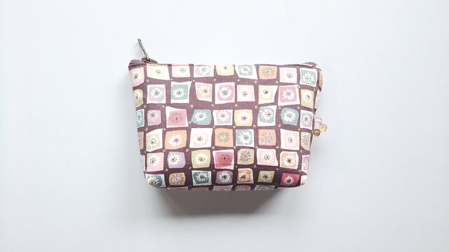 豆ポーチ リバティ Joshua ローズグレー | iichi 日々の暮らしを心地よくするハンドメイドやアンティークのマーケットプレイス