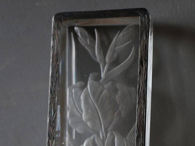 SAINTYVES PARIS 純銀フレーム ガラスアートのトレイ フランスアンティーク アンティークのある生活 | iichi 日々の暮らしを心地よくするハンドメイドやアンティークの ...