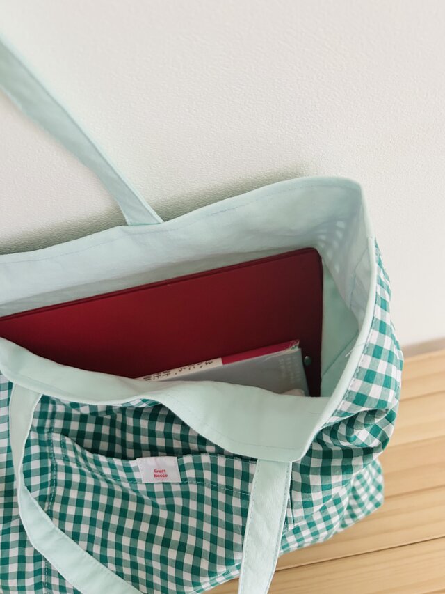 リバーシブル手提げbag パステルグリーン | iichi 日々の暮らしを心地よくするハンドメイドやアンティークのマーケットプレイス