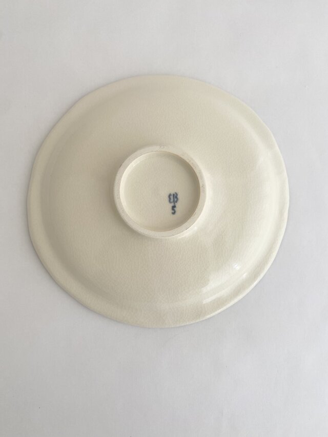 リム丸皿（ネコ） | iichi 日々の暮らしを心地よくするハンドメイドやアンティークのマーケットプレイス