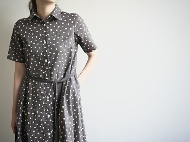 前あき半袖Aワンピース・ ドットグレー No.340 | iichi 日々の暮らしを心地よくするハンドメイドやアンティークのマーケットプレイス