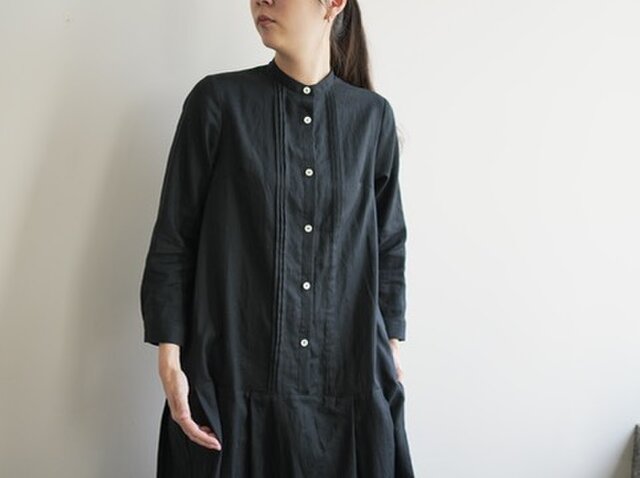 ピンタックワンピース ︎コットンリネン黒 No.335 | iichi 日々の暮らしを心地よくするハンドメイドやアンティークのマーケットプレイス