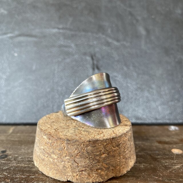 ハンドメイドリングno.32 シルバーアクセサリー スプーンリング 手作り指輪 | iichi 日々の暮らしを心地よくするハンドメイドやアンティークのマーケットプレイス