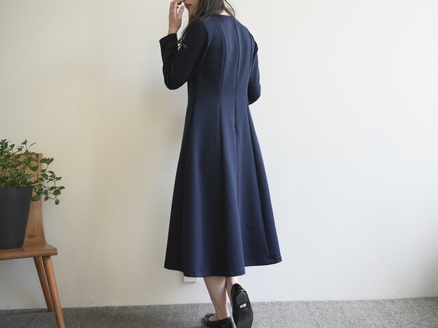 プリンセスラインのカットソーワンピ・ネイビー (SML長短) No.337 | iichi 日々の暮らしを心地よくするハンドメイドやアンティークのマーケットプレイス