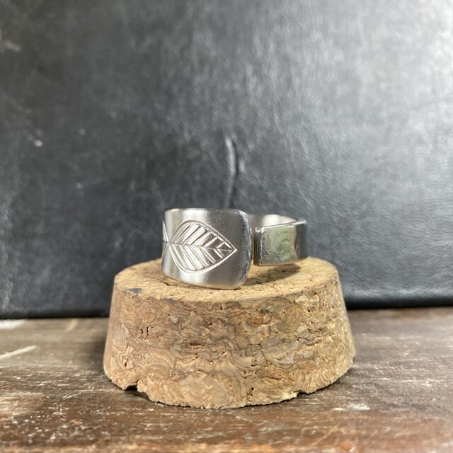 ハンドメイドリングno.94 シルバーアクセサリー スプーンリング 手作り指輪 | iichi 日々の暮らしを心地よくするハンドメイドやアンティークのマーケットプレイス
