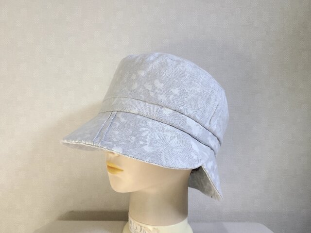 魅せる帽子☆【New Design!!】 ダブルブリムのリバーシブルクロッシュ～オフホワイトのコピー | iichi 日々の暮らしを心地よくするハンドメイドやアンティークのマーケットプレイス