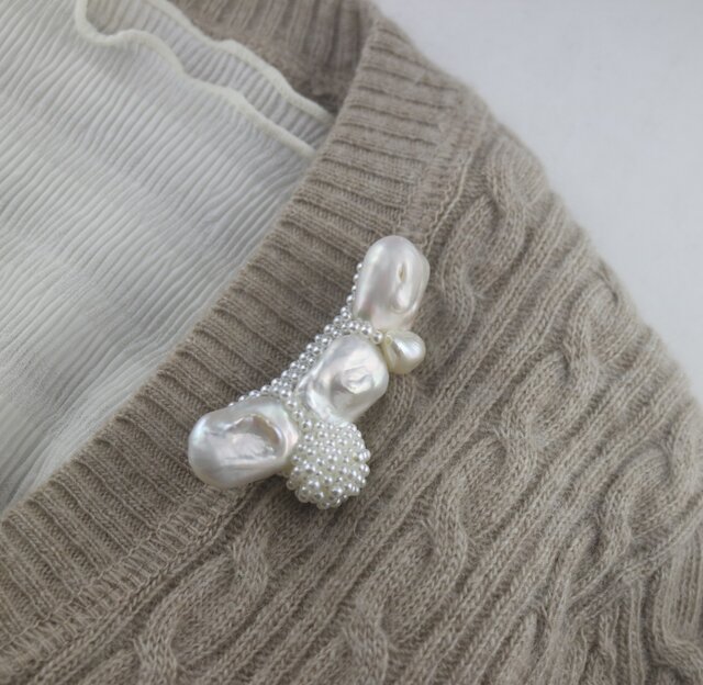 【個性派】真珠ブローチ | iichi 日々の暮らしを心地よくするハンドメイドやアンティークのマーケットプレイス
