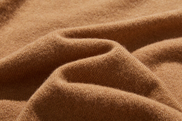 季節を問わず活躍する一枚 配色ウールカーディガン 濃い橙色 250215-2 | iichi 日々の暮らしを心地よくするハンドメイドやアンティークのマーケットプレイス