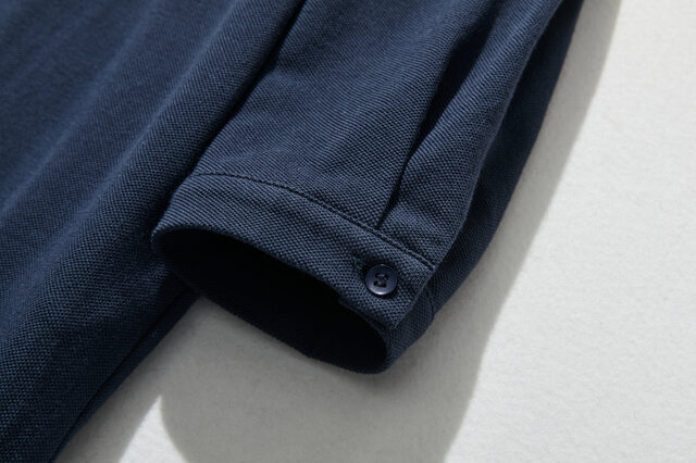 春と夏にぴったり！ ラフで動きやすいポロカラーワンピース 紺色 250303-3 | iichi 日々の暮らしを心地よくするハンドメイドやアンティークのマーケットプレイス