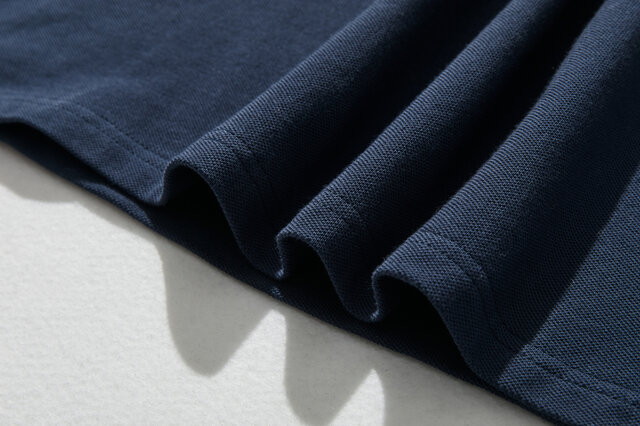 春と夏にぴったり！ ラフで動きやすいポロカラーワンピース 紺色 250303-3 | iichi 日々の暮らしを心地よくするハンドメイドやアンティークのマーケットプレイス