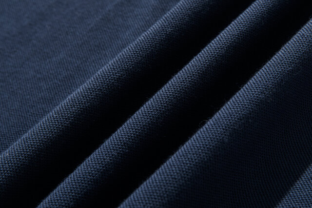 春と夏にぴったり！ ラフで動きやすいポロカラーワンピース 紺色 250303-3 | iichi 日々の暮らしを心地よくするハンドメイドやアンティークのマーケットプレイス