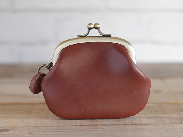 レザーがま口 アンティークブラウン | iichi 日々の暮らしを心地よくするハンドメイドやアンティークのマーケットプレイス