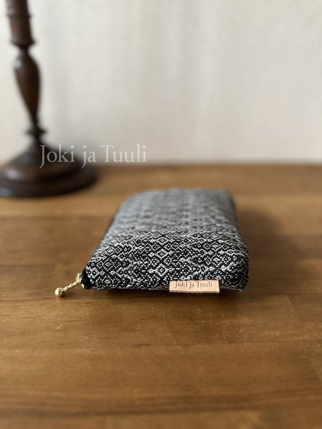 pouch[手織りLファスナーポーチ]ブラック | iichi 日々の暮らしを心地よくするハンドメイドやアンティークのマーケットプレイス