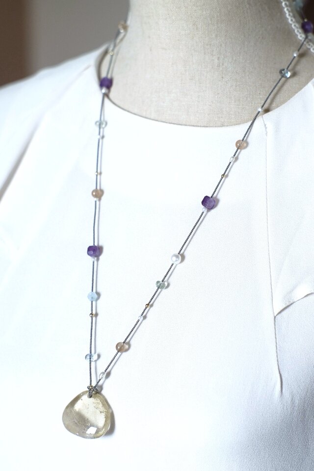 手組み組紐ネックレス "春の息吹 Souffle printanier" | iichi 日々の暮らしを心地よくするハンドメイドやアンティークのマーケットプレイス