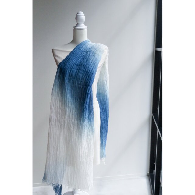 天然藍染：コットンストール 白暈 | iichi 日々の暮らしを心地よくするハンドメイドやアンティークのマーケットプレイス