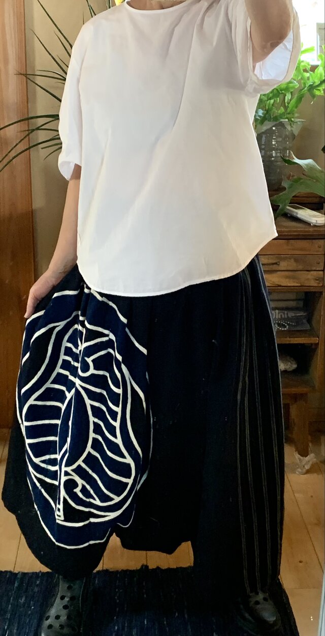 ご注文品専用です。古布2ウェイ家紋ギャザースカート | iichi 日々の暮らしを心地よくするハンドメイドやアンティークのマーケットプレイス